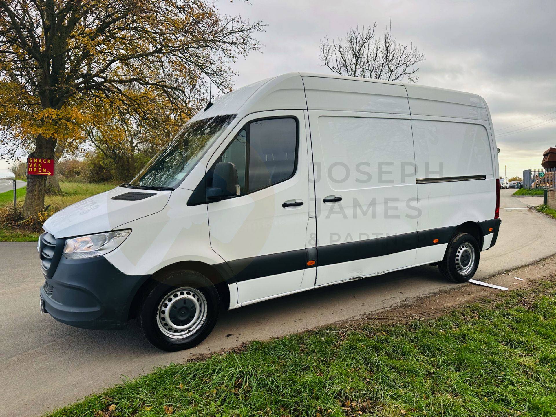 MERCEDES SPRINTER 314 CDI *MEDIUM WHEEL BASE* PROGRESSIVE - 2021 REG ...