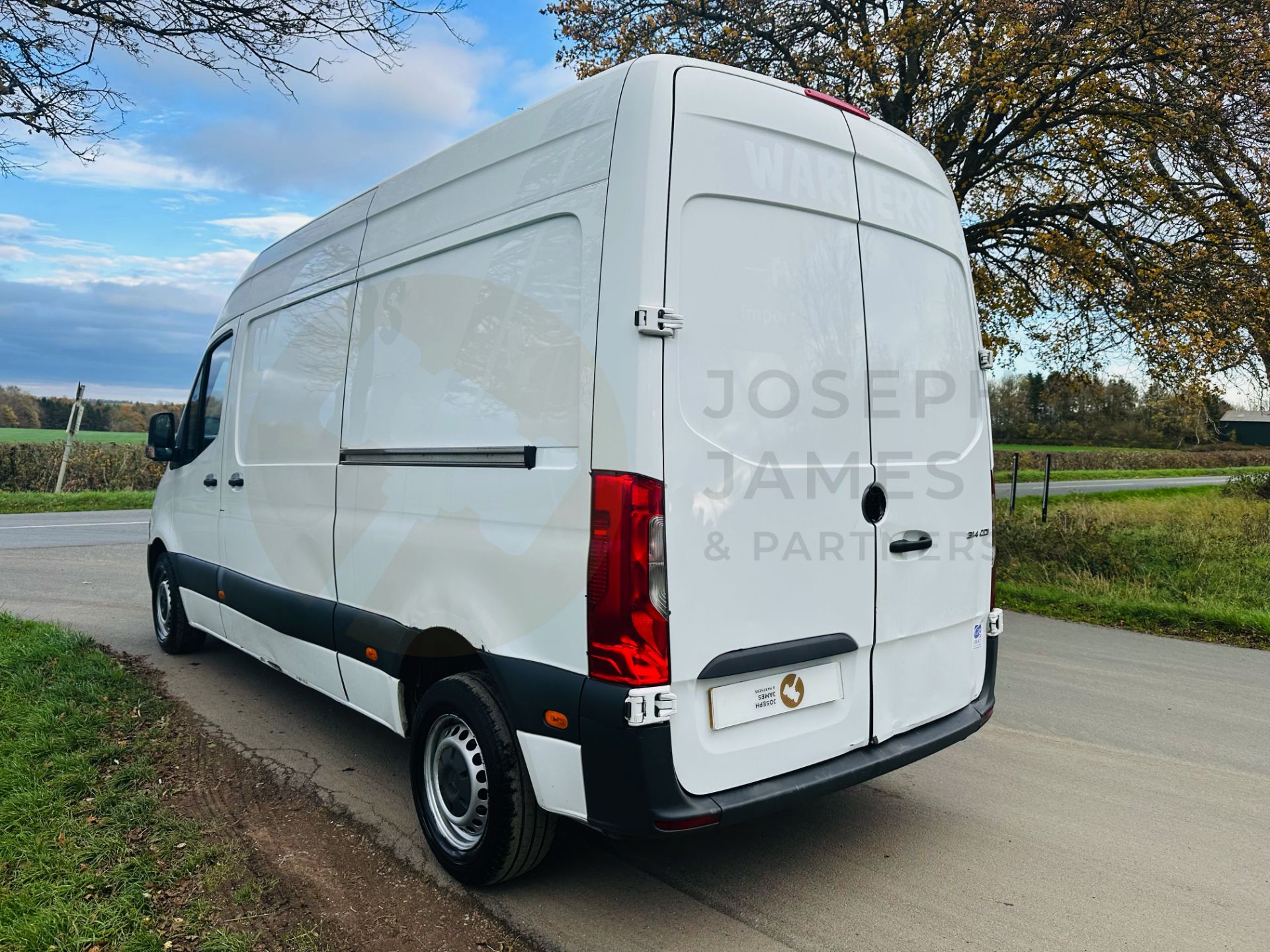MERCEDES SPRINTER 314 CDI *MEDIUM WHEEL BASE* PROGRESSIVE - 2021 REG ...