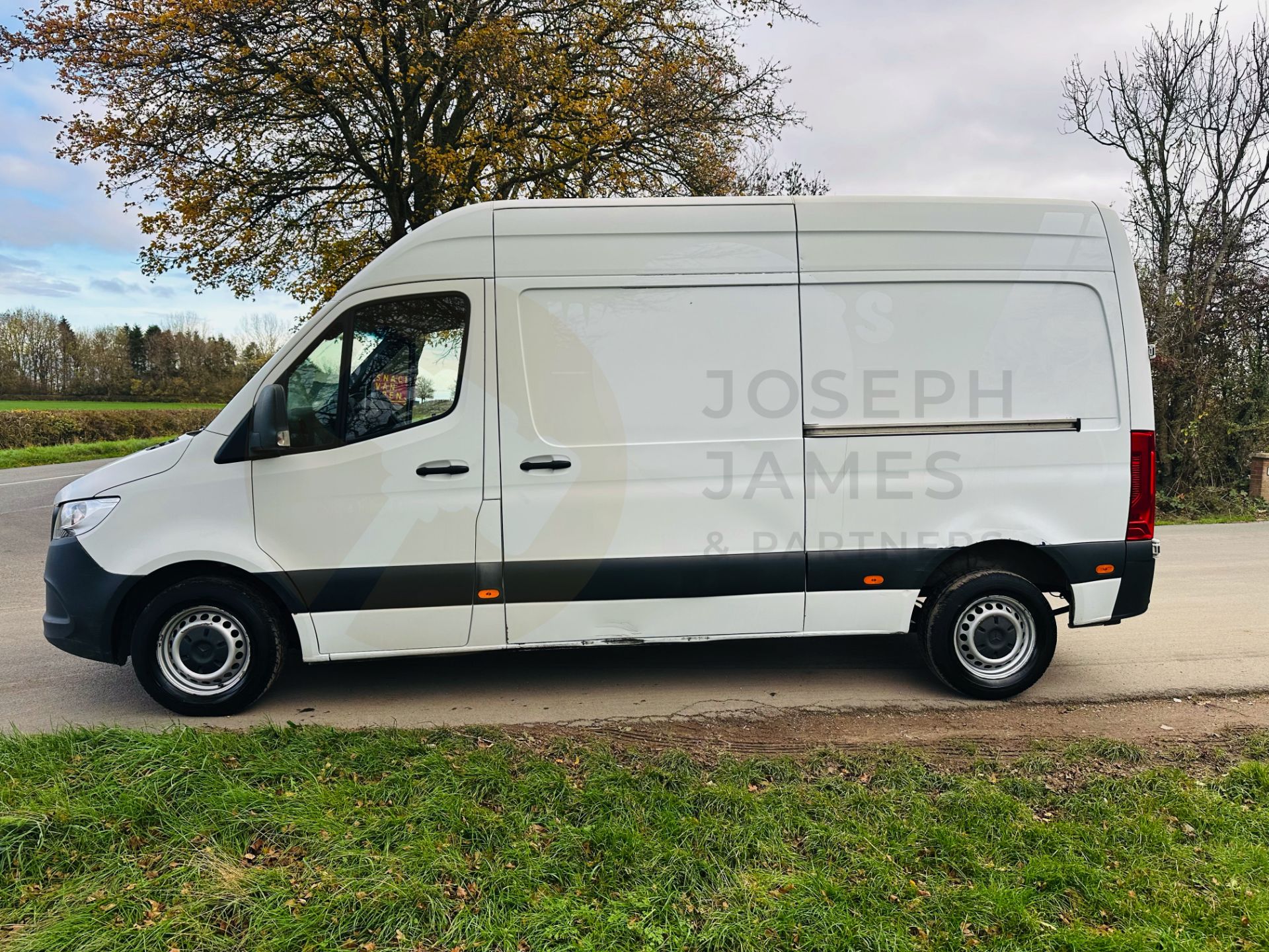 MERCEDES SPRINTER 314 CDI *MEDIUM WHEEL BASE* PROGRESSIVE - 2021 REG ...