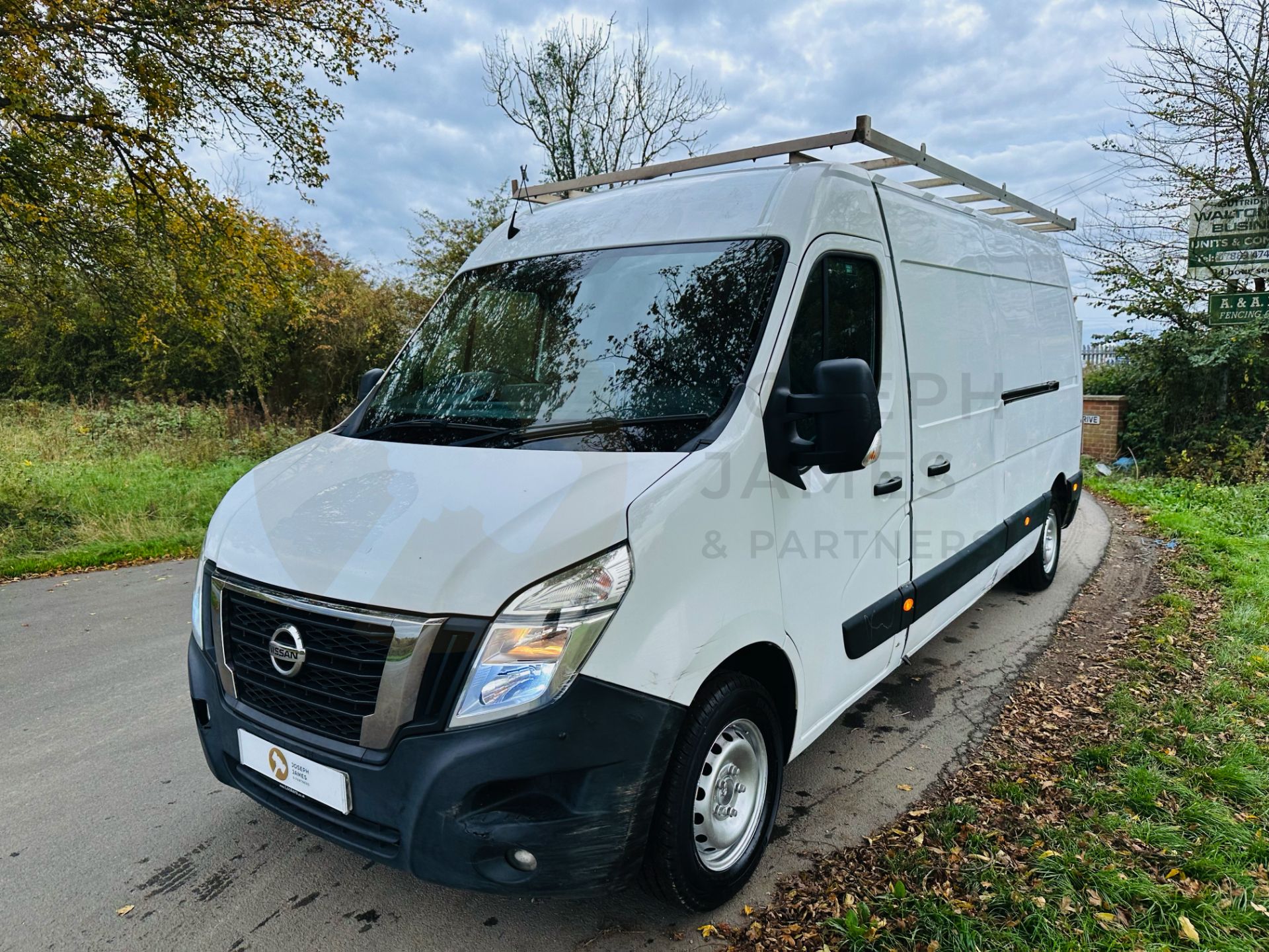 NISSAN NV400 2.3DCI *TEKNA EDITION* LWB GLASS RACK & ROOF FRAIL VAN ...
