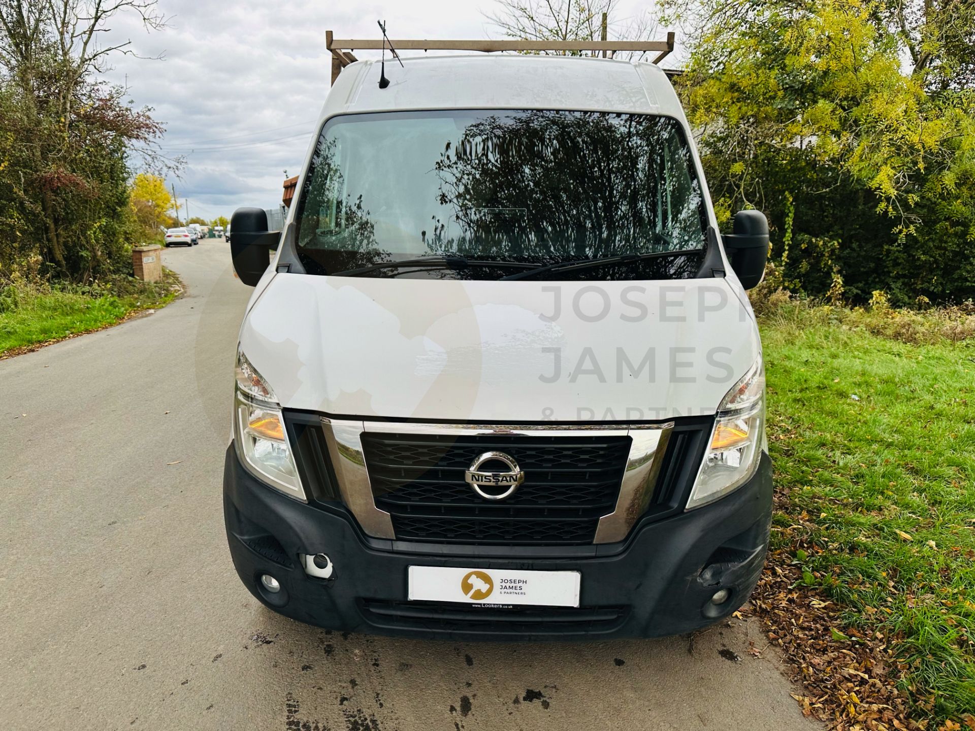 NISSAN NV400 2.3DCI *TEKNA EDITION* LWB GLASS RACK & ROOF FRAIL VAN ...