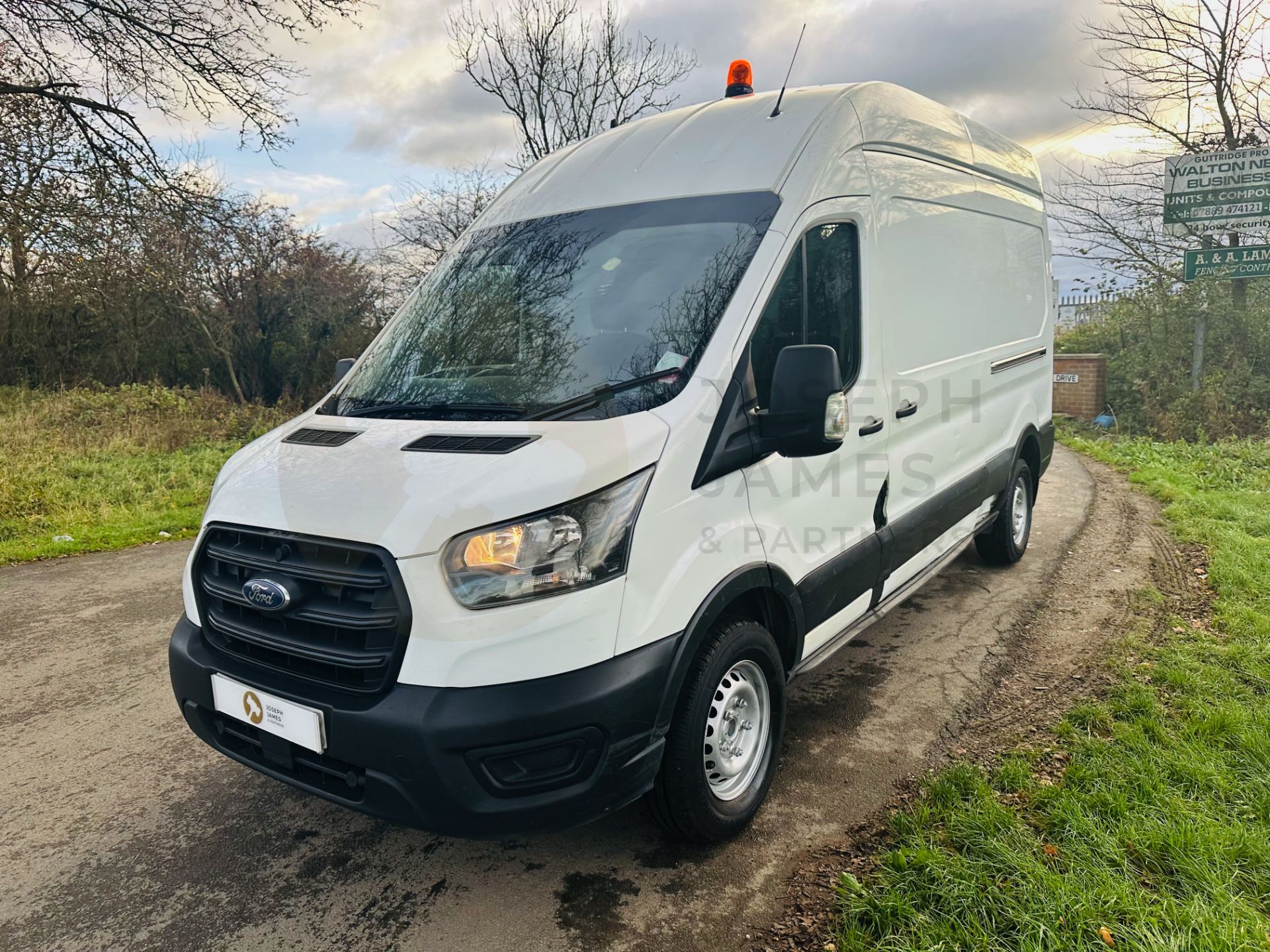 FORD TRANSIT 130 T350L LEADER TDCI ECOBLUE D.O.R: 3rd MARCH 2021 '21 ...