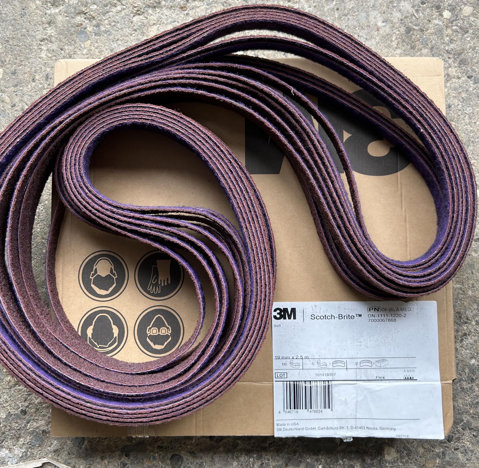 40x 3M SCOTCH-BRITE DURABLE FLEX BELT 19mm x 2.5m DEBURRING BLENDING ...