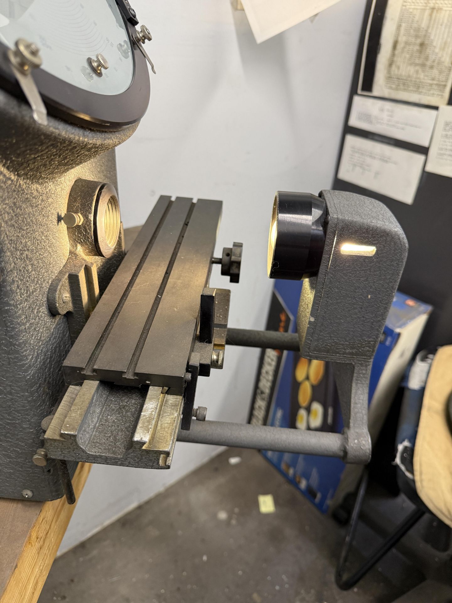 Micro Vu Model 500 HP Optical Comparator