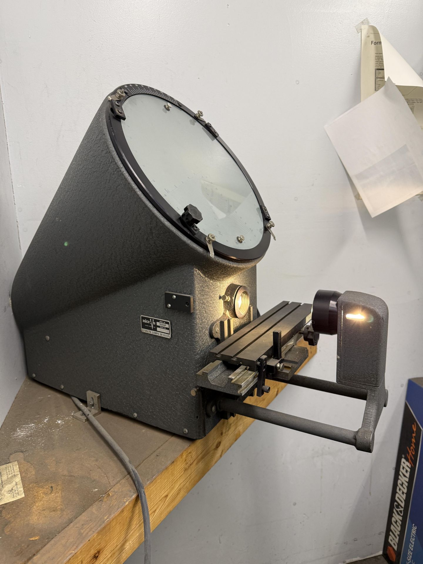 Micro Vu Model 500 HP Optical Comparator