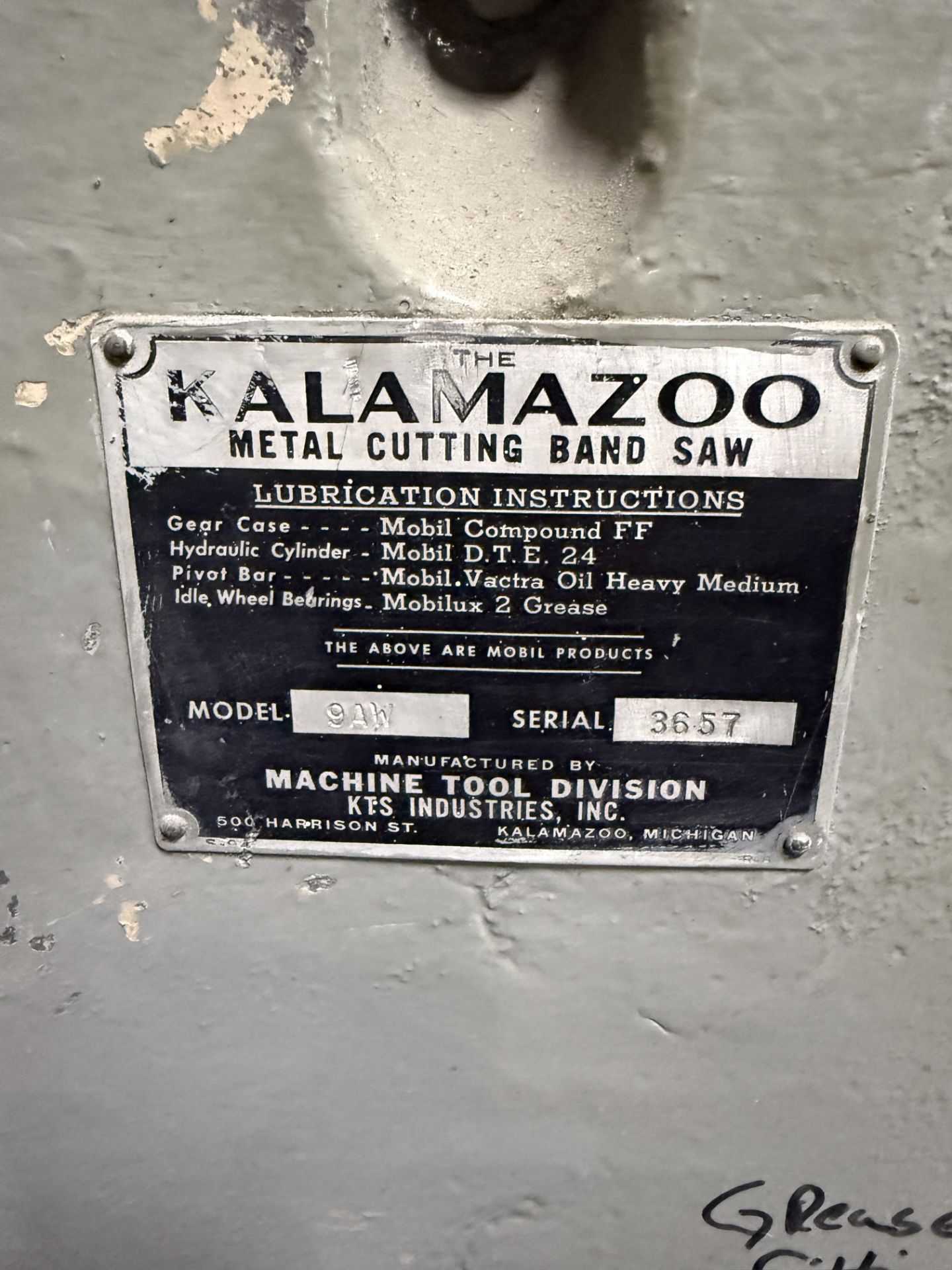 Kalamazoo Horizontal Band Saw Model 9AW With Material Stands