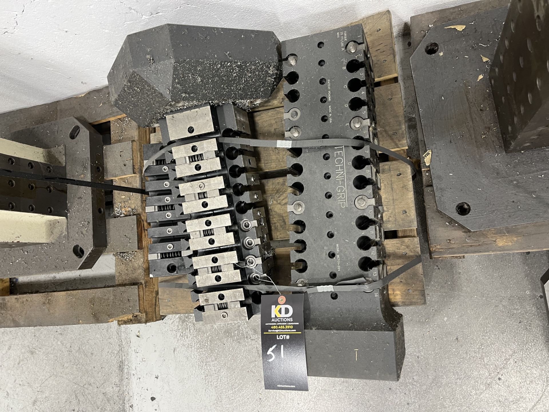 (2) 4 Sided Techni-Grip Fixtures Model MCT01-224