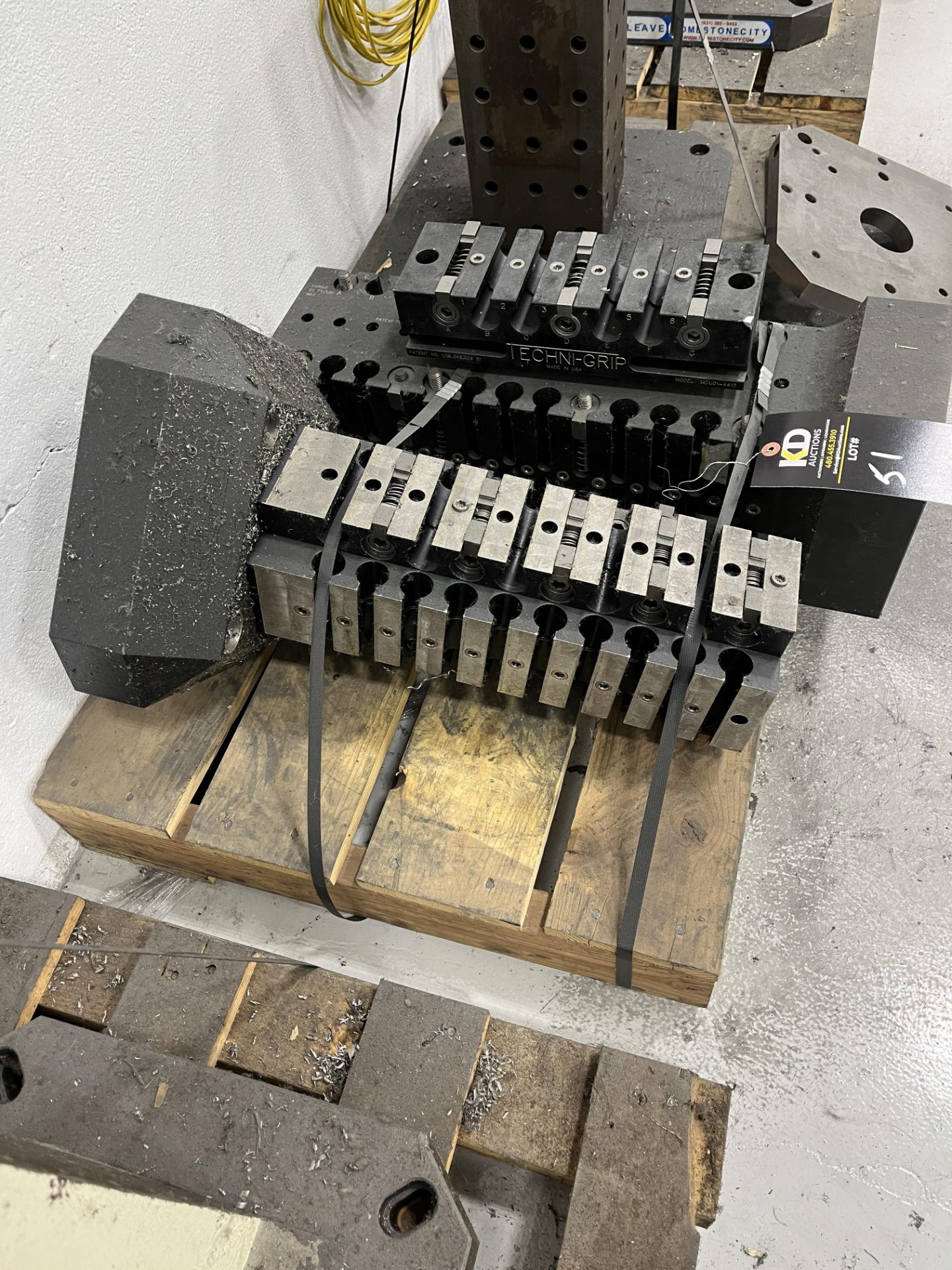 (2) 4 Sided Techni-Grip Fixtures Model MCT01-224