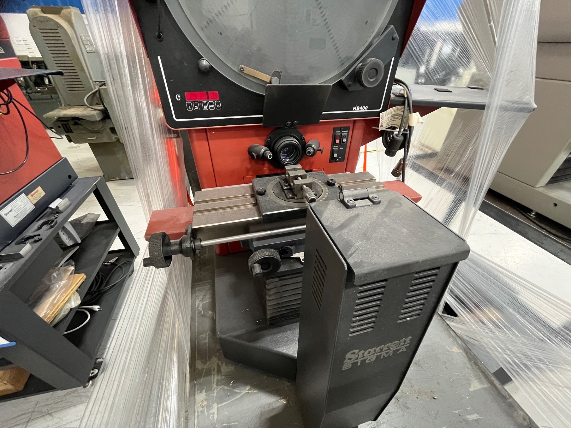 Starrett HB 400 Optical Comparator w/Digital Readout
