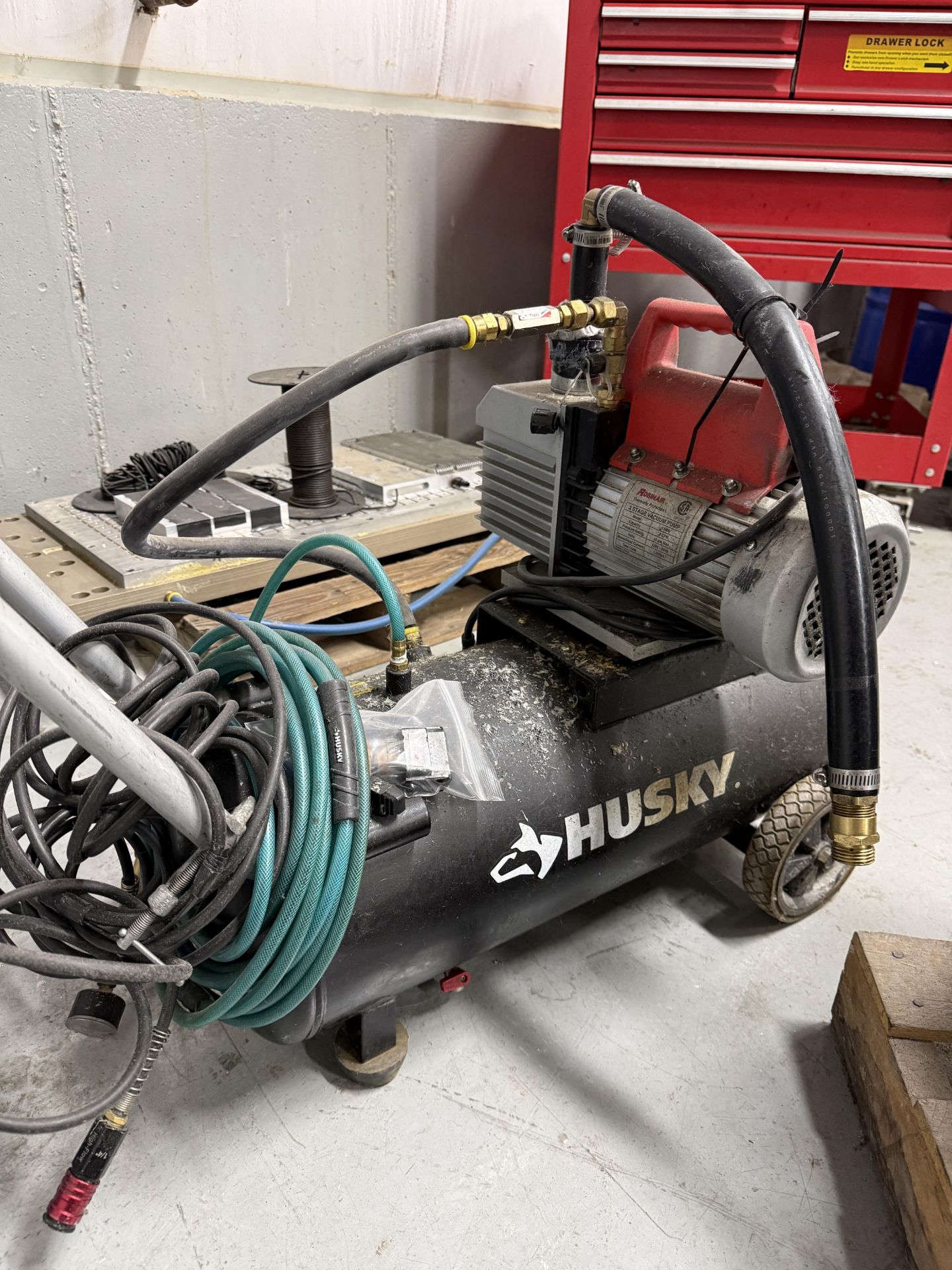 Magna Lock Vacuum Pump & Husky Air Compressor/Robinair 2 Stage Vacuum ...