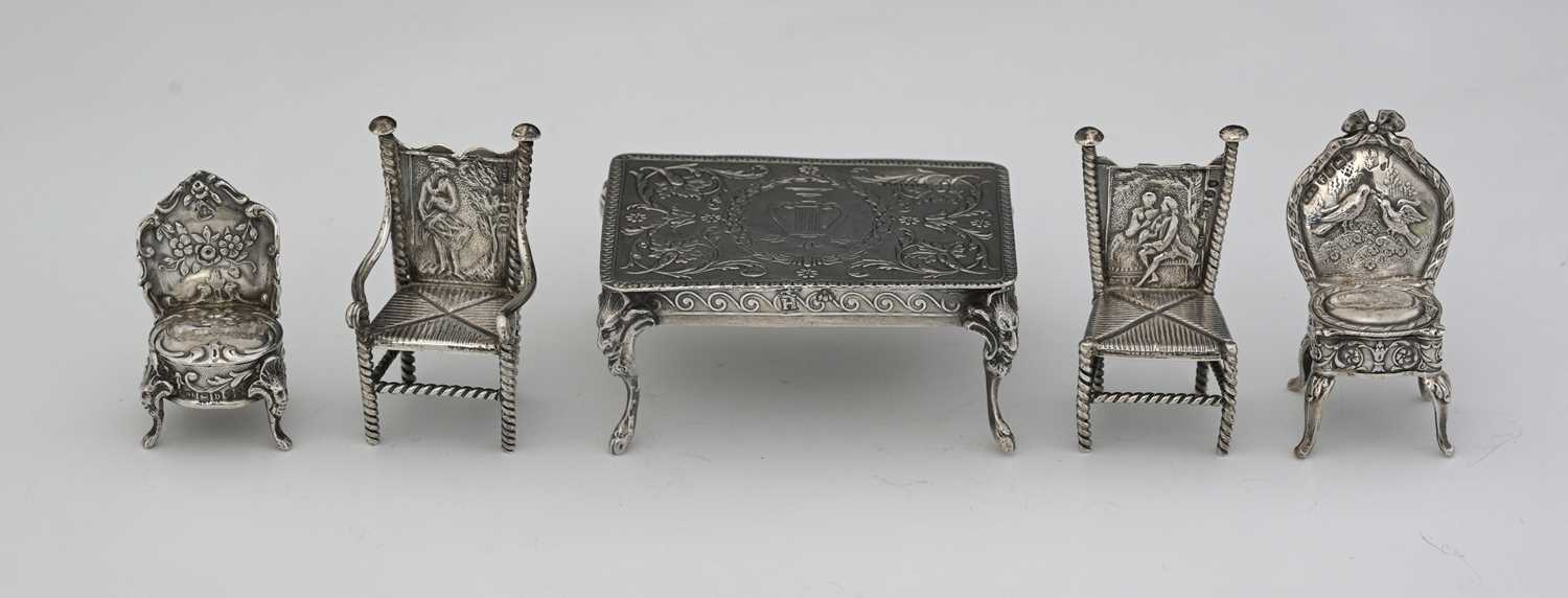 A suite of late nineteenth and early twentieth-century Continental ...