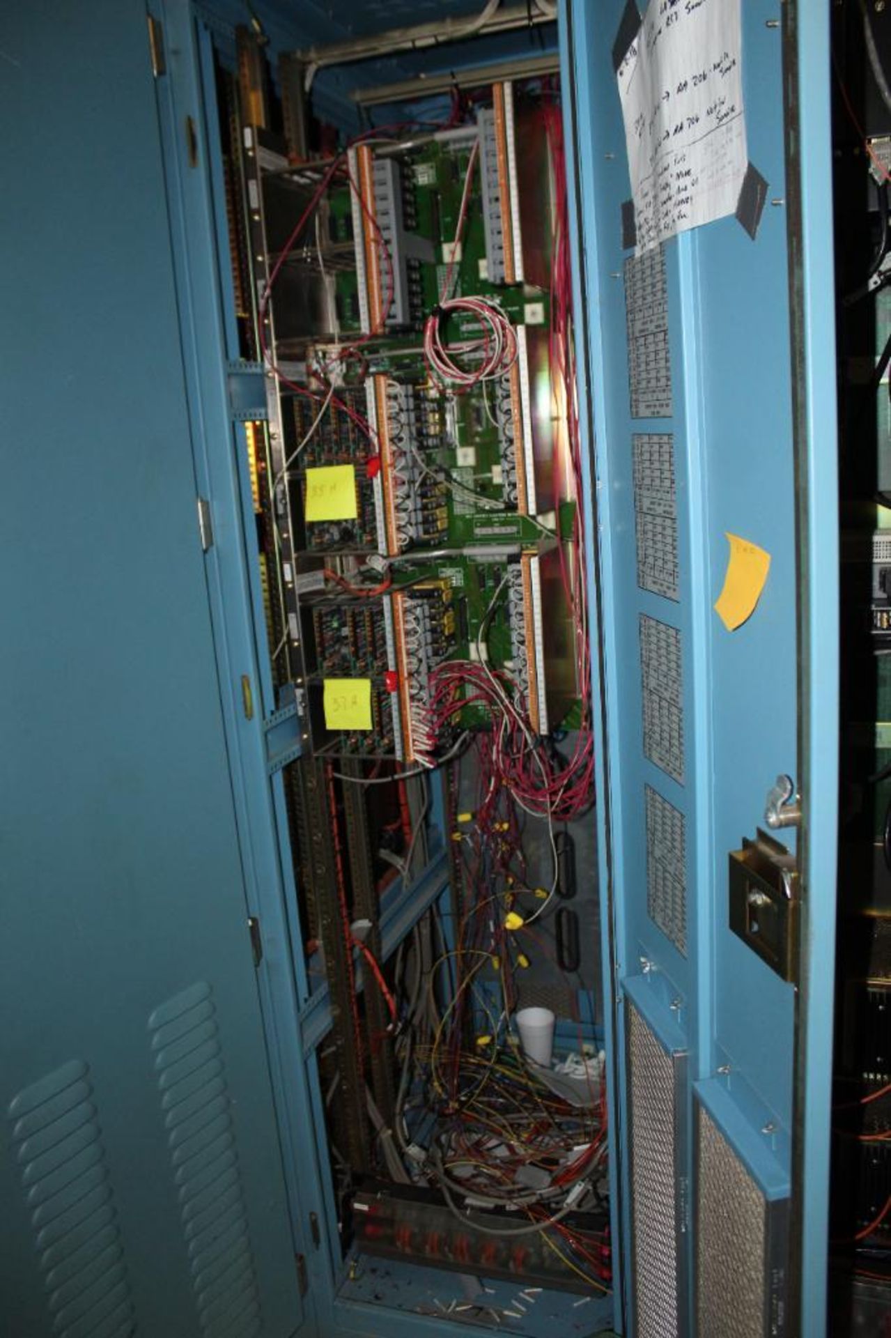 Rosemount Sytem 3 Model: 6000, S/N: 445, 115 Vac, 60 Hertz, Ac Amps:46 ...