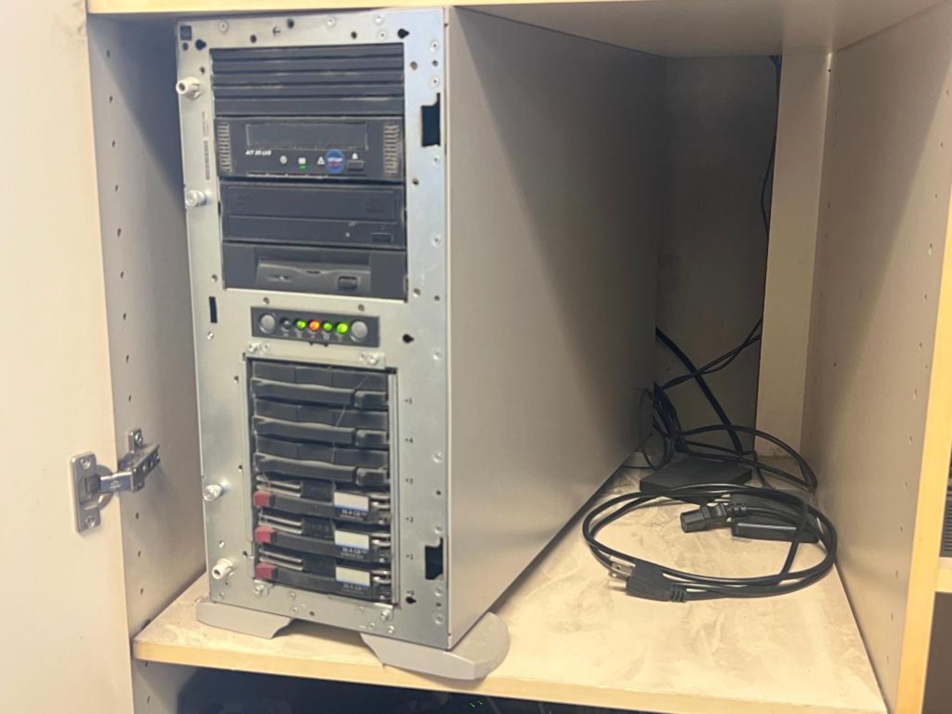 HP Proliant ML350 Gen 9 Server, Monitors, APC Back Units, Keyboards ...