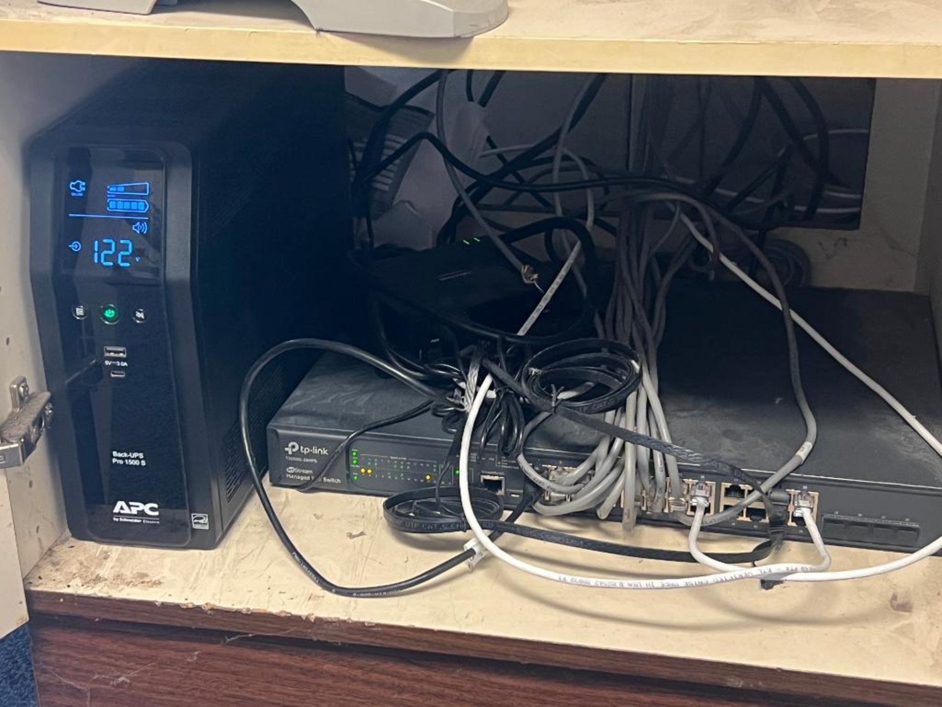 HP Proliant ML350 Gen 9 Server, Monitors, APC Back Units, Keyboards ...