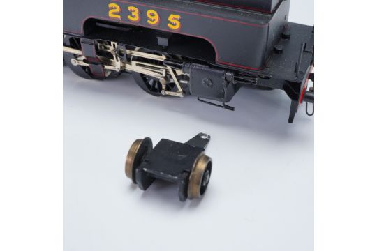 A fine scale model of 2-8-8-2 LNER 2395 class U1 Beyer Garratt finish ...