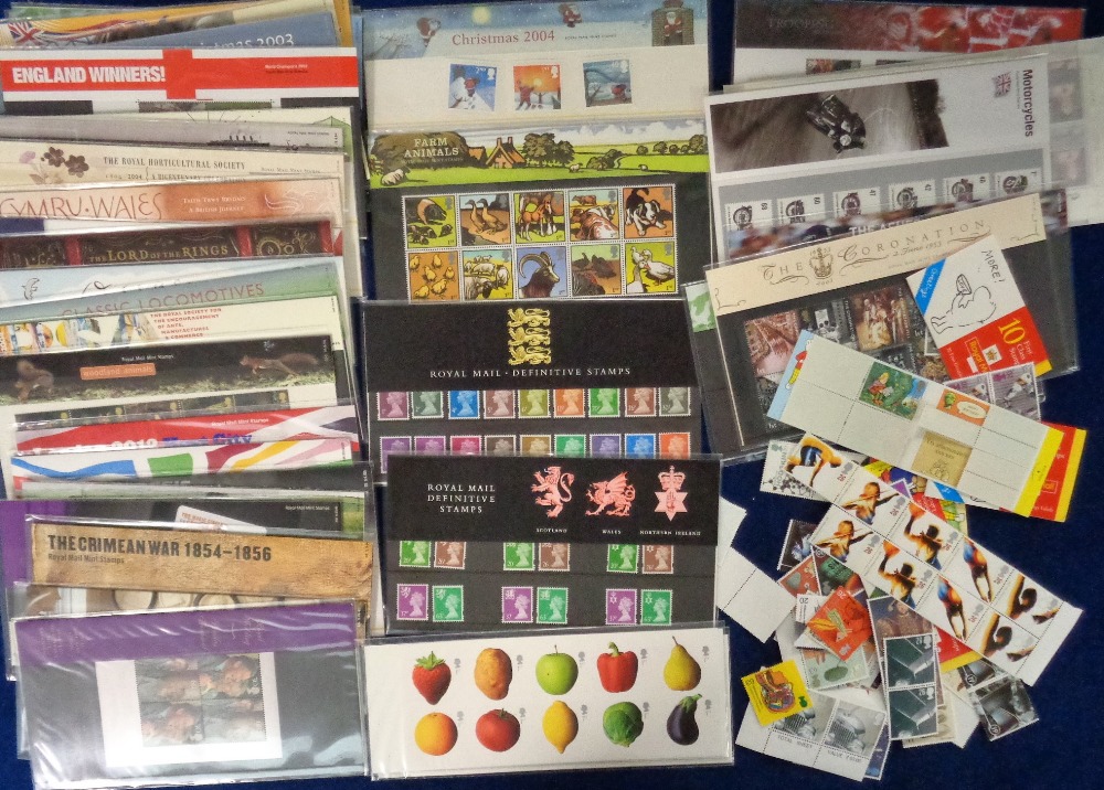 Stamps, GB QEII collection of UM commemoratives, to include 33 ...
