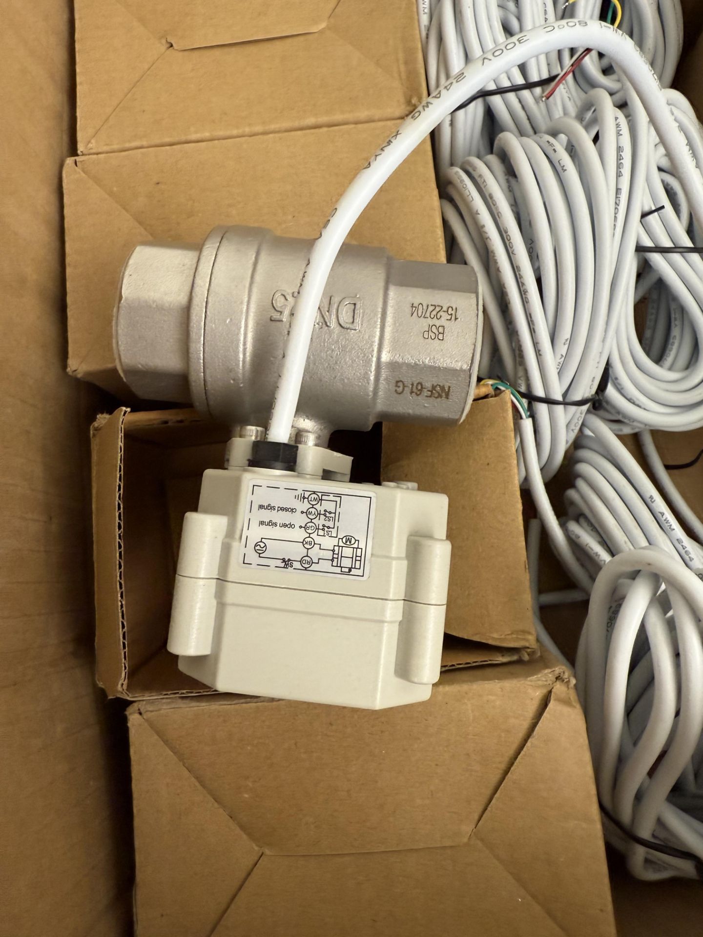 This lot includes multiple Tonhe 2S-52-B motorized valve assemblies ...