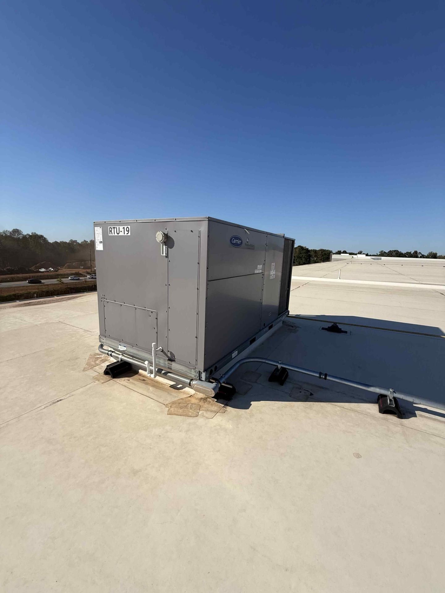 This listing is for RTU-19, a Carrier 48FCFM16A3A5A04040 WeatherMaker ...