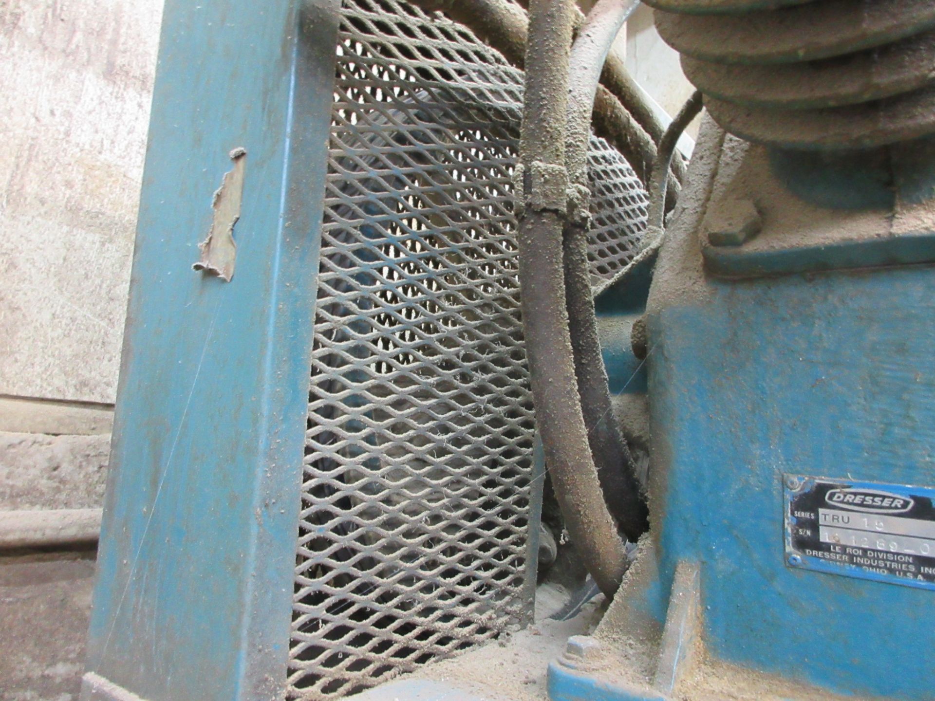 10HP Wayne / Dresser Mdl. TRU15 Vertical Tank Mounted Piston-Type Air ...