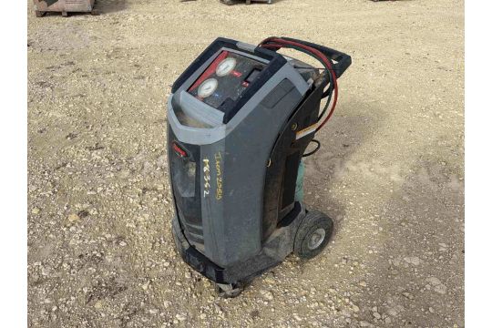 (Comfort. TX) ROBIN AIR 34788NI A/C RECOVERY MACHINE ROBINAIR ITEM# 20515