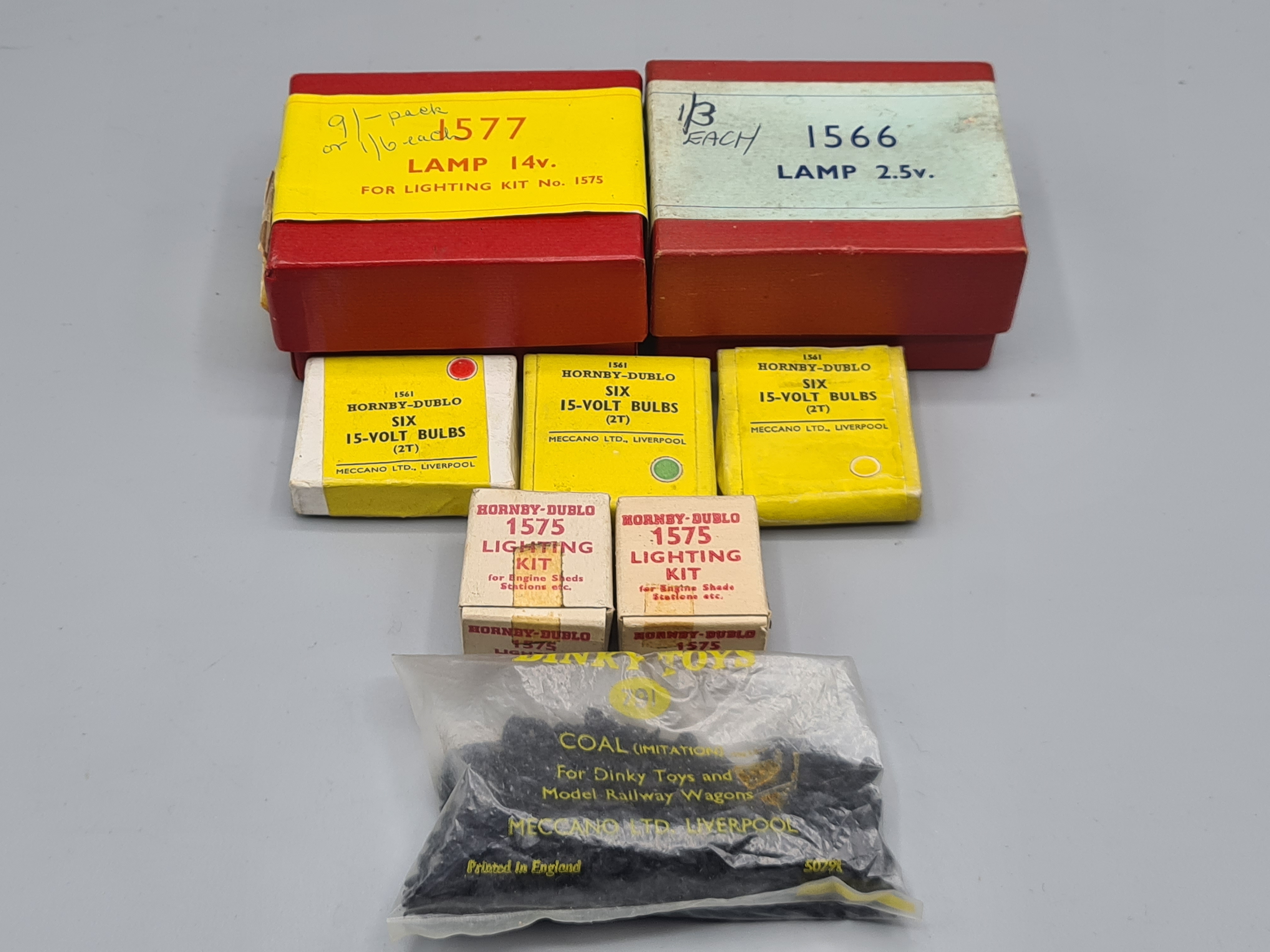 Three sealed boxes of Hornby Dublo Colour Light Bulbs (red, amber and ...