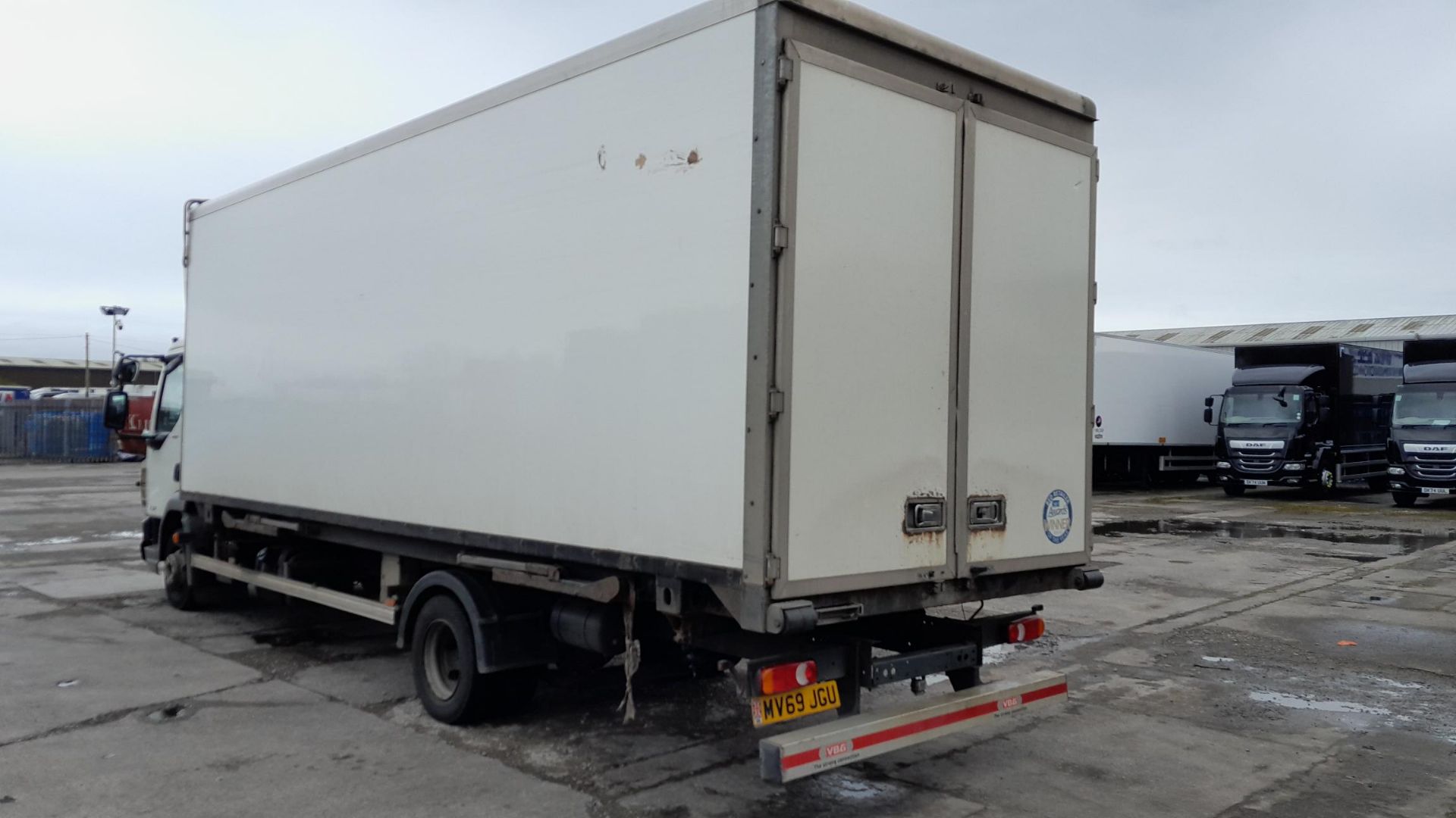2019 (MV69 JGU) DAF LF180 7.5T De-mount Box (313,092 km's) Euro 6 ...