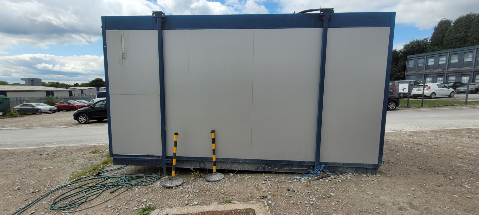 Portacabin depth - 293cm width - 500cm height - 272cm some repairs may ...