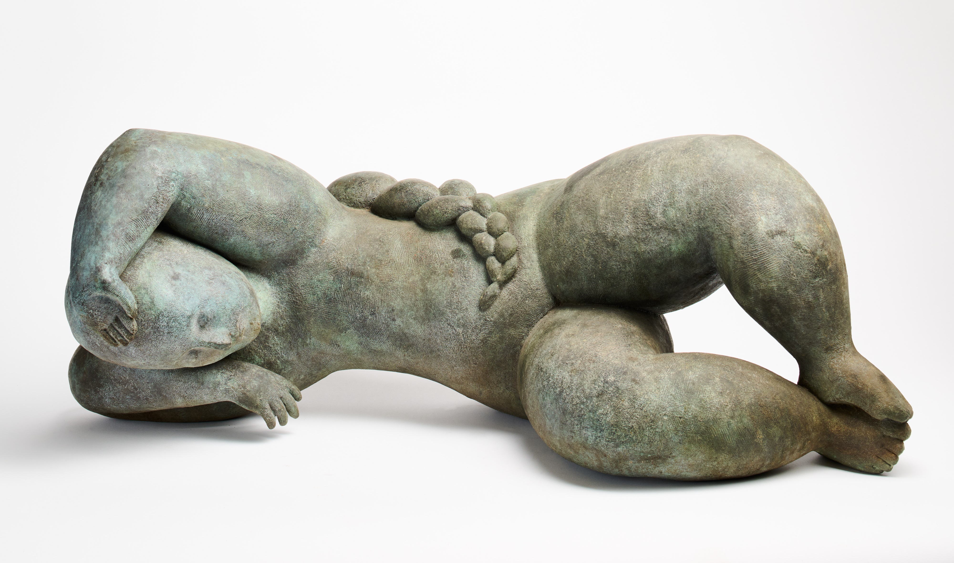 VANESSA POOLEY (BRITISH B.1958) ⊕ VENUS RECLINING numbered 2/3 bronze ...