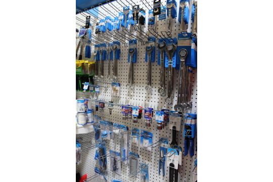 6 Silverline/Plumbob display stands and contents comprising assorted ...