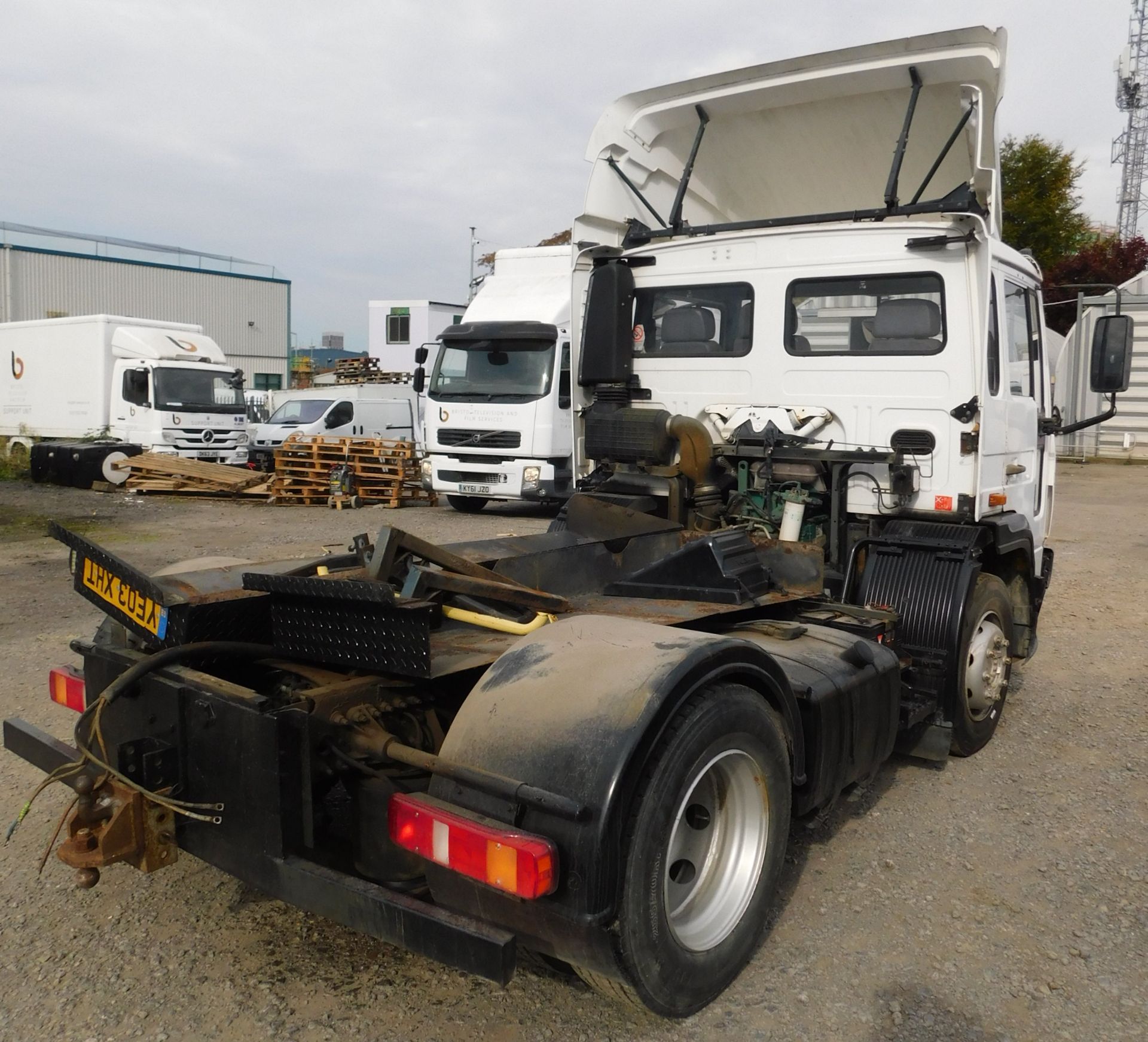 Volvo FI FLH 4x2 Lorry Chassis, Registration YE03 XHT, First Registered ...