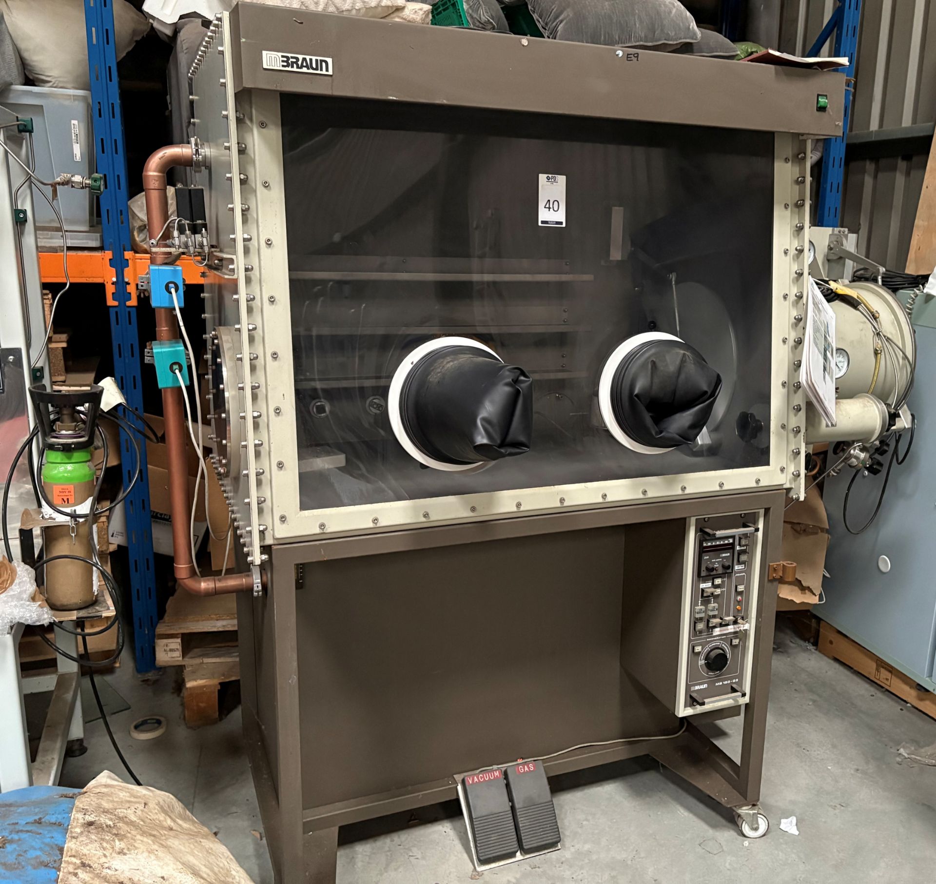 MBraun MB150B-G-1 Glove Box System with Integrated Gas Purification ...