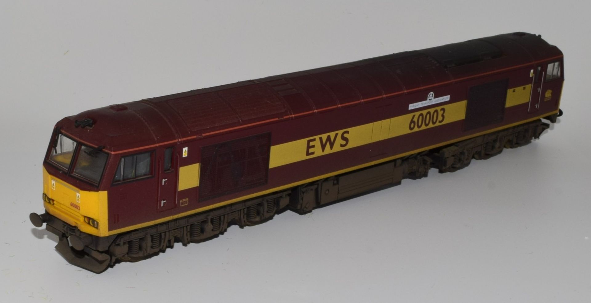 Lima OO gauge Diesel locomotive cat L204764 in Maroon of EWS no 60003 ...