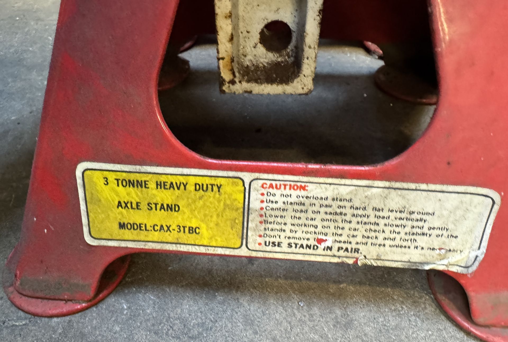 2 Axle Stands, 3000kg (location in premises: fabrication shop)
