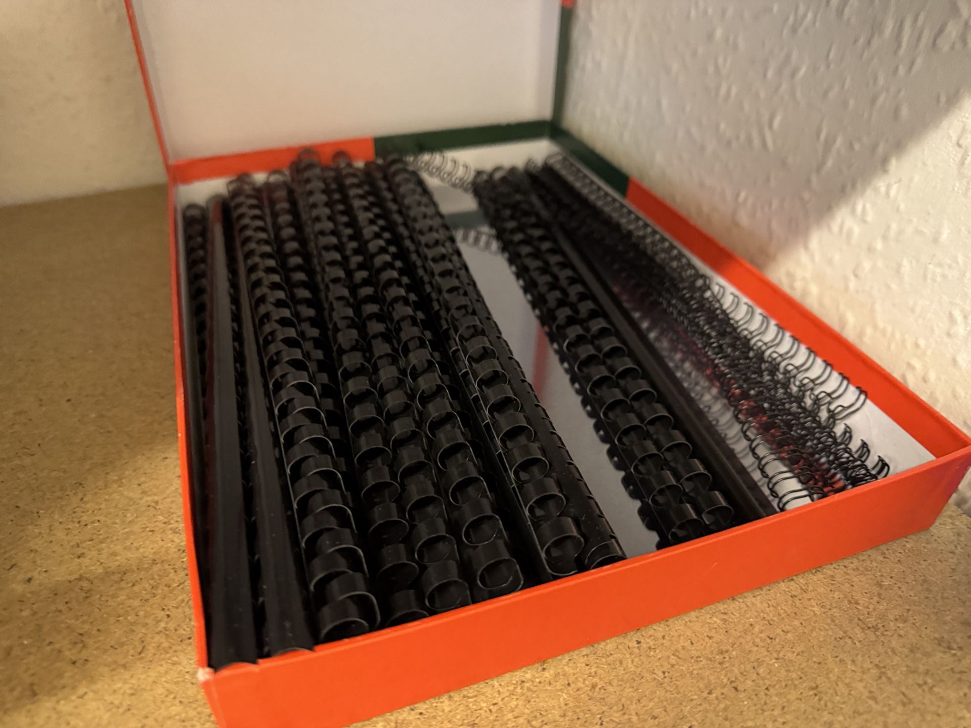 Rexel WB655 Document Binder and quantity combs (location in premises ...