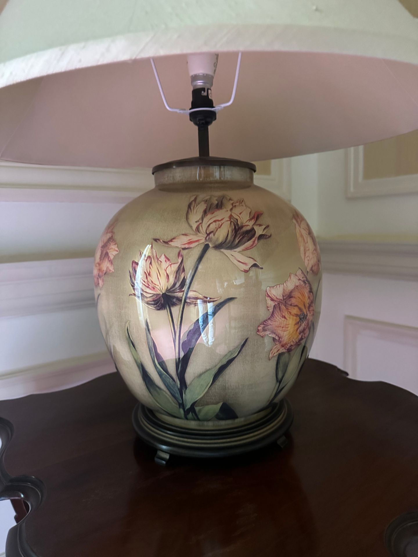A pair of Jenny Worrall ‘Tulip’ table lamps. Each lamp features a ...