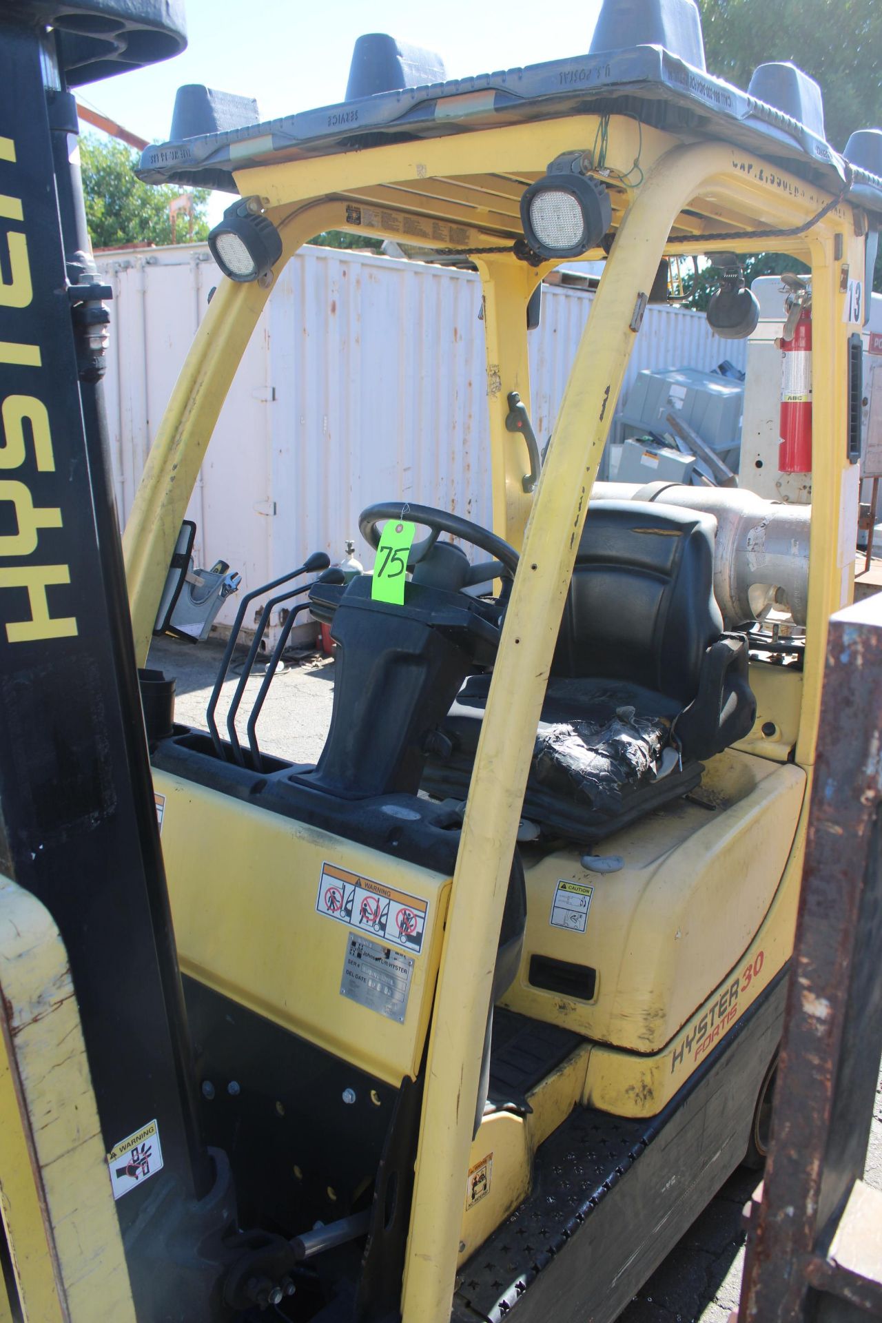 HYSTER 30 FORKLIFT 5000 LB. S30 FT w/ SIDE SHIFT