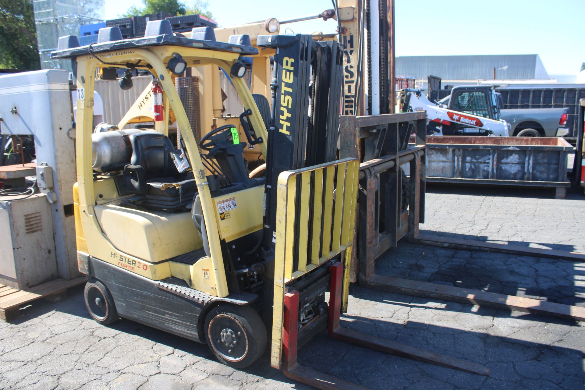 HYSTER 30 FORKLIFT 5000 LB. S30 FT w/ SIDE SHIFT