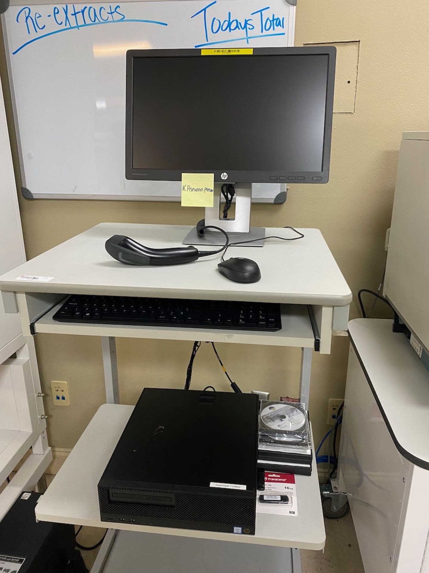 Biomerieux Vitek 2 Identification System, Used for the identification ...
