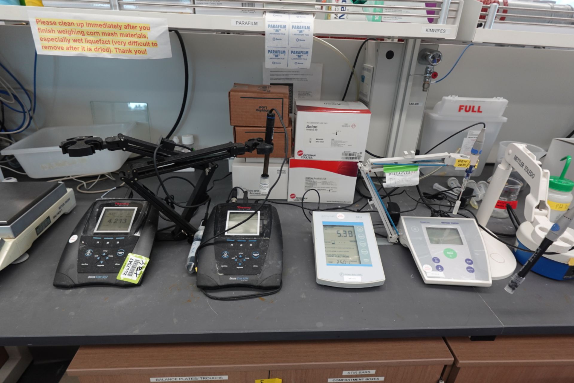 Lot of (4) pH Meters includes Orion Star A212, A214, Accumet AB15 ...