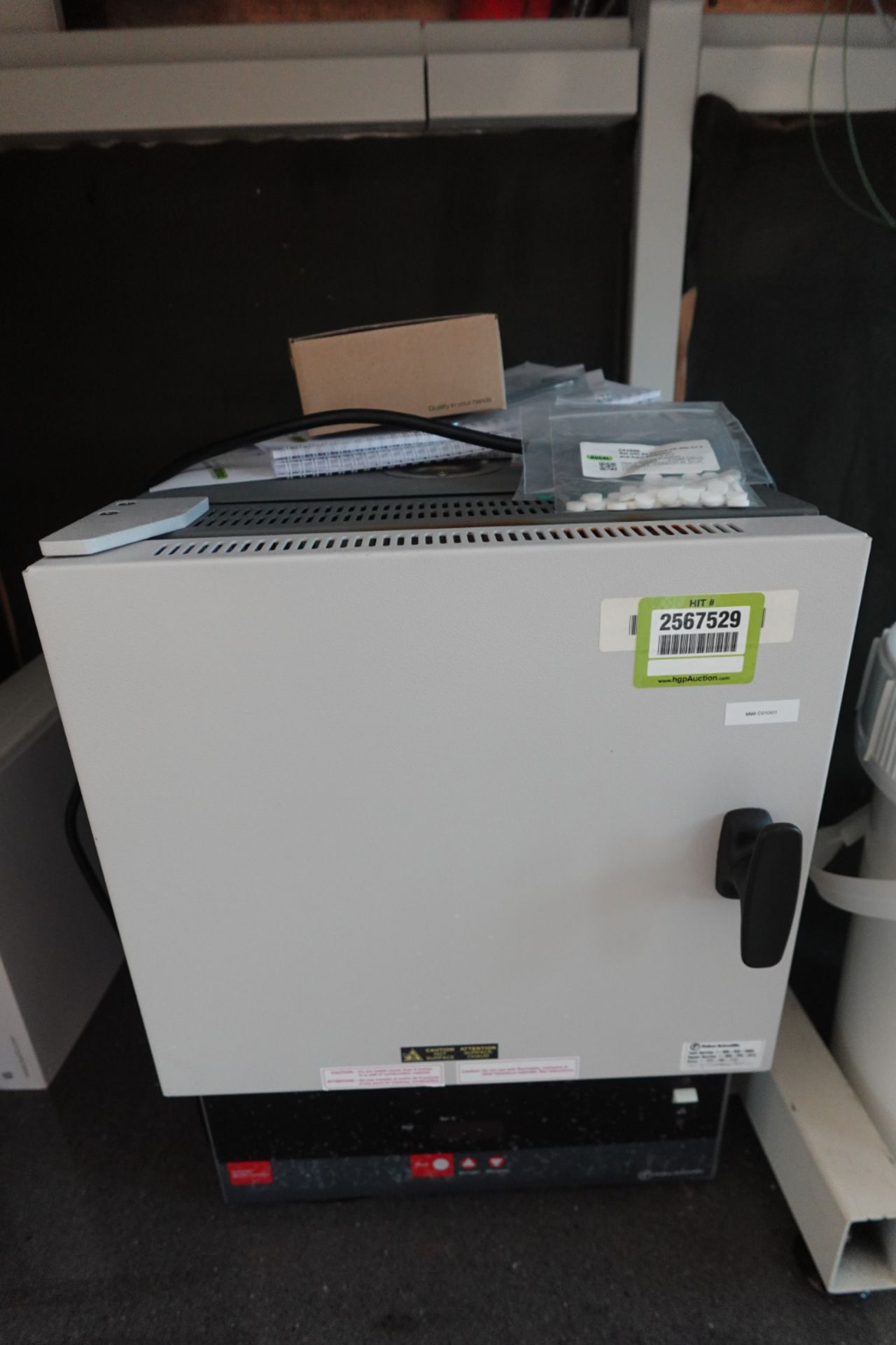 Fisher Scientific Oven. [Tag:2567529] {Loading Fee For This Lot: $10}