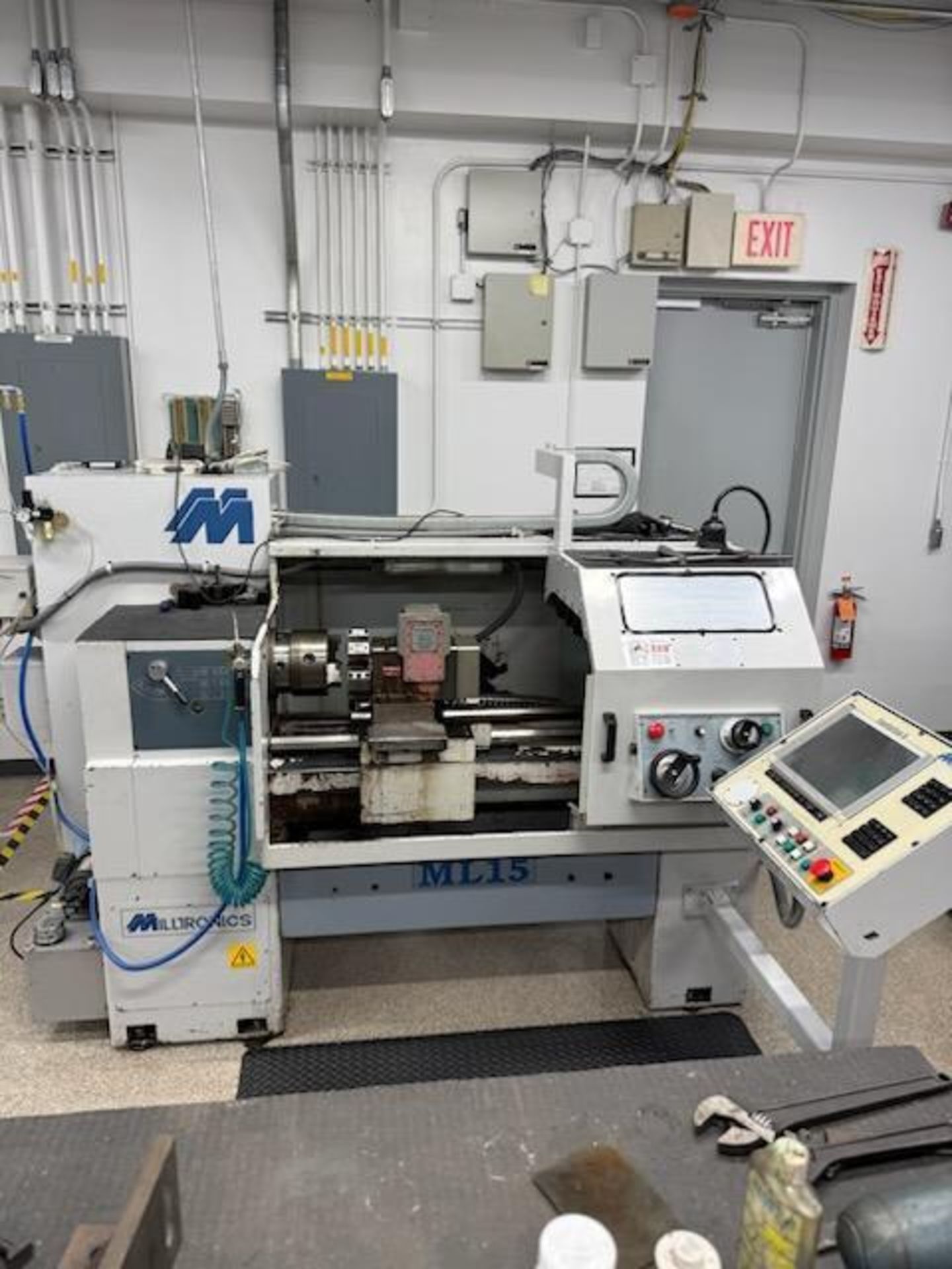1999 MILLTRONICS ML15 CNC TURNING CENTER SWING OVER BED: 15″ DISTANCE ...