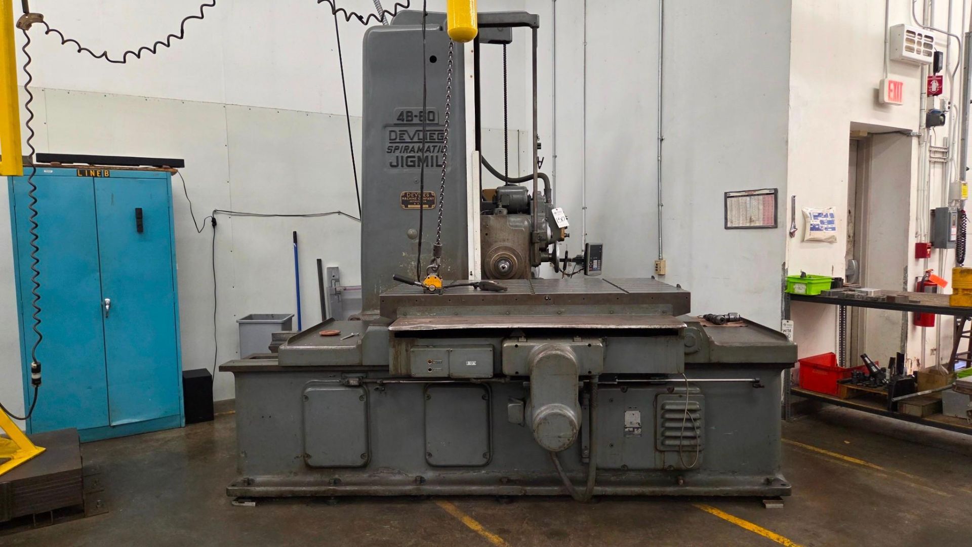 DEVLIEG 4B-60 SPIRAMATIC JIG MILL S/N: 8-23 SPECIFICATIONS: TABLE SIZE ...