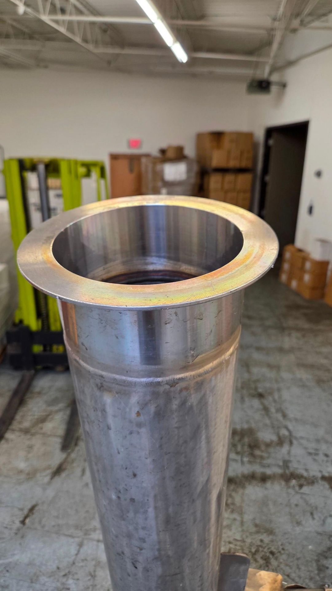 STAINLESS STEEL EXTRACTION CYLINDER ON WHEELS Item Location - Gurnee, IL