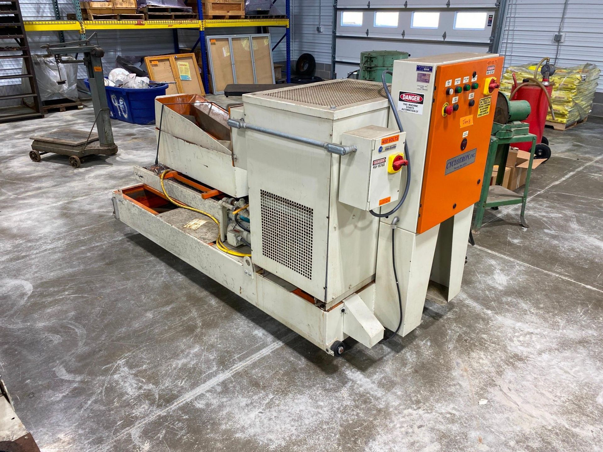CYCLOTRON PAPER BED GRINDER COOLANT TANK WITH MAGNETIC SWARF SEPARATOR ...