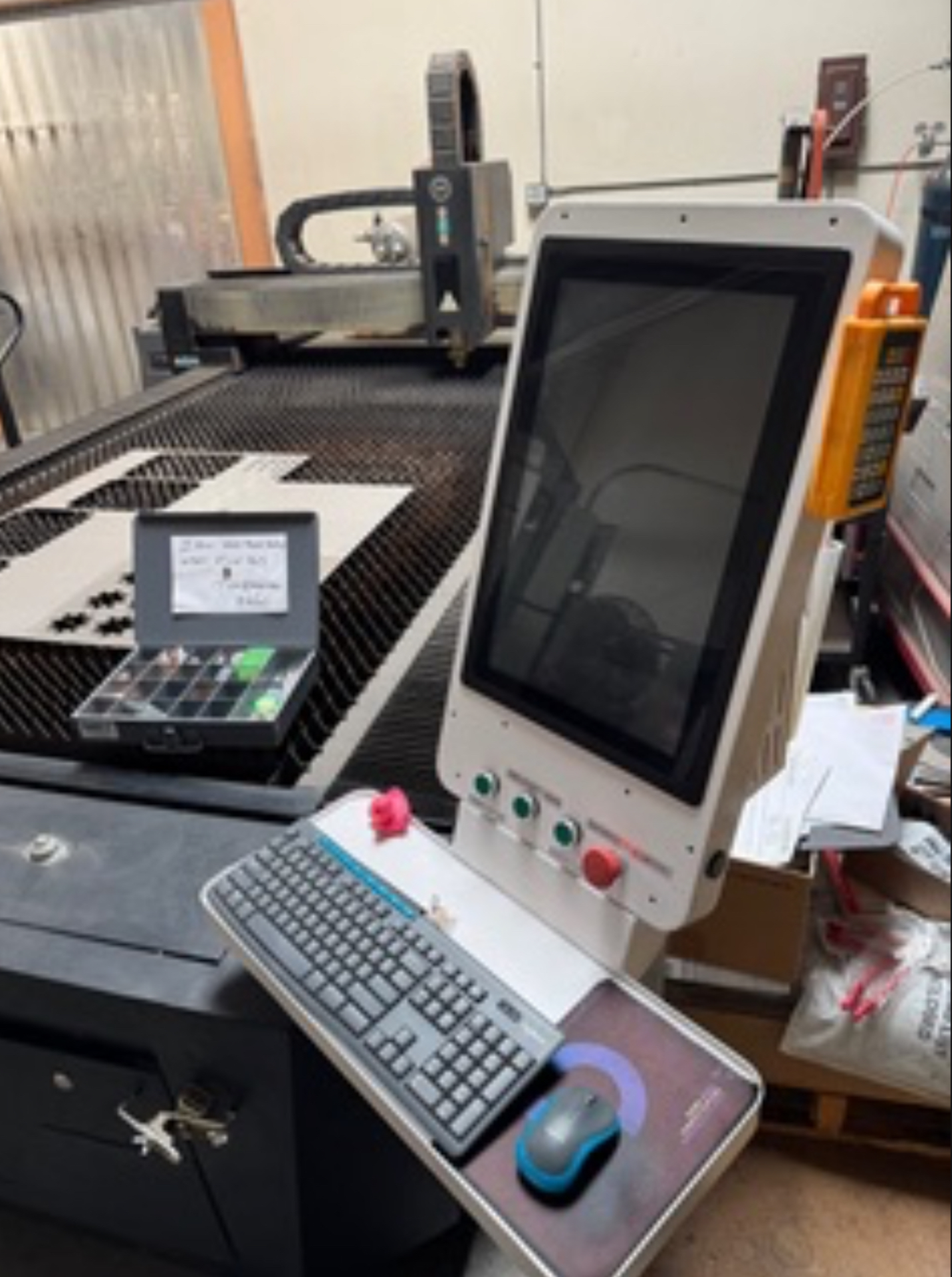 2019 2,000 WATT 5' X 10' DTC FIBER LASER TABLE SIZE: 5' X 10' POWER ...