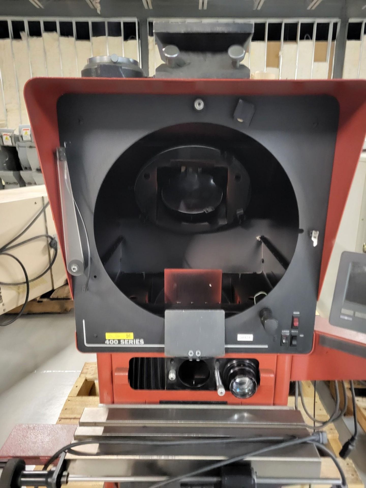 STARRETT HD-400 BENCH TOP OPTICAL COMPARATOR WITH MX SERIES CONTROLS SN ...