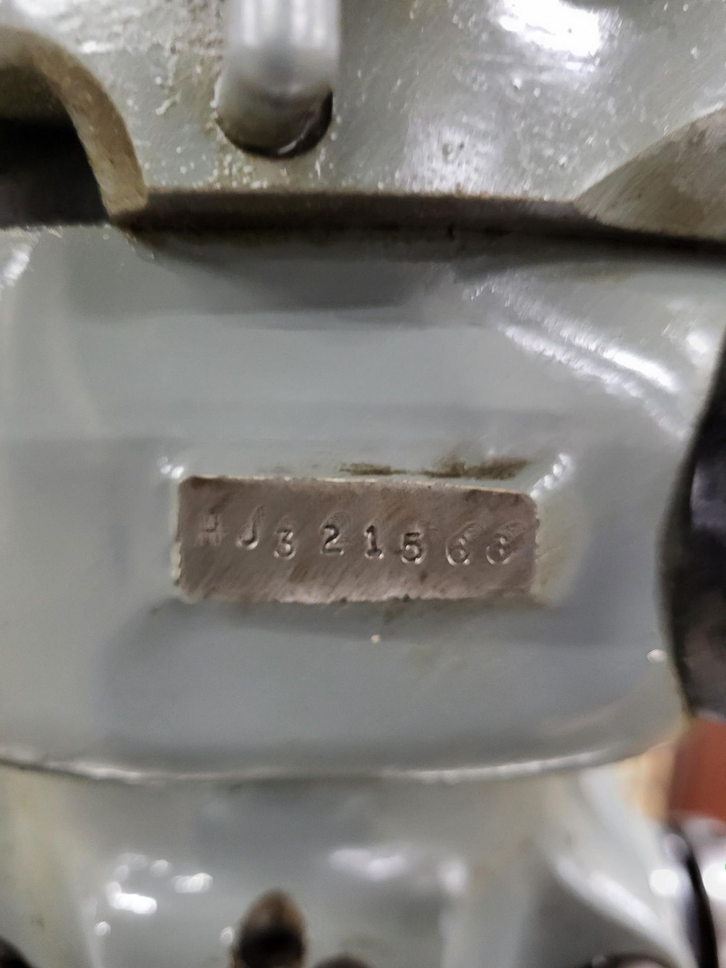 BRIDGEPORT SERIES 1 KNEE MILL WITH KURT POWERLOCK AUTO POWER DRAWBAR ...