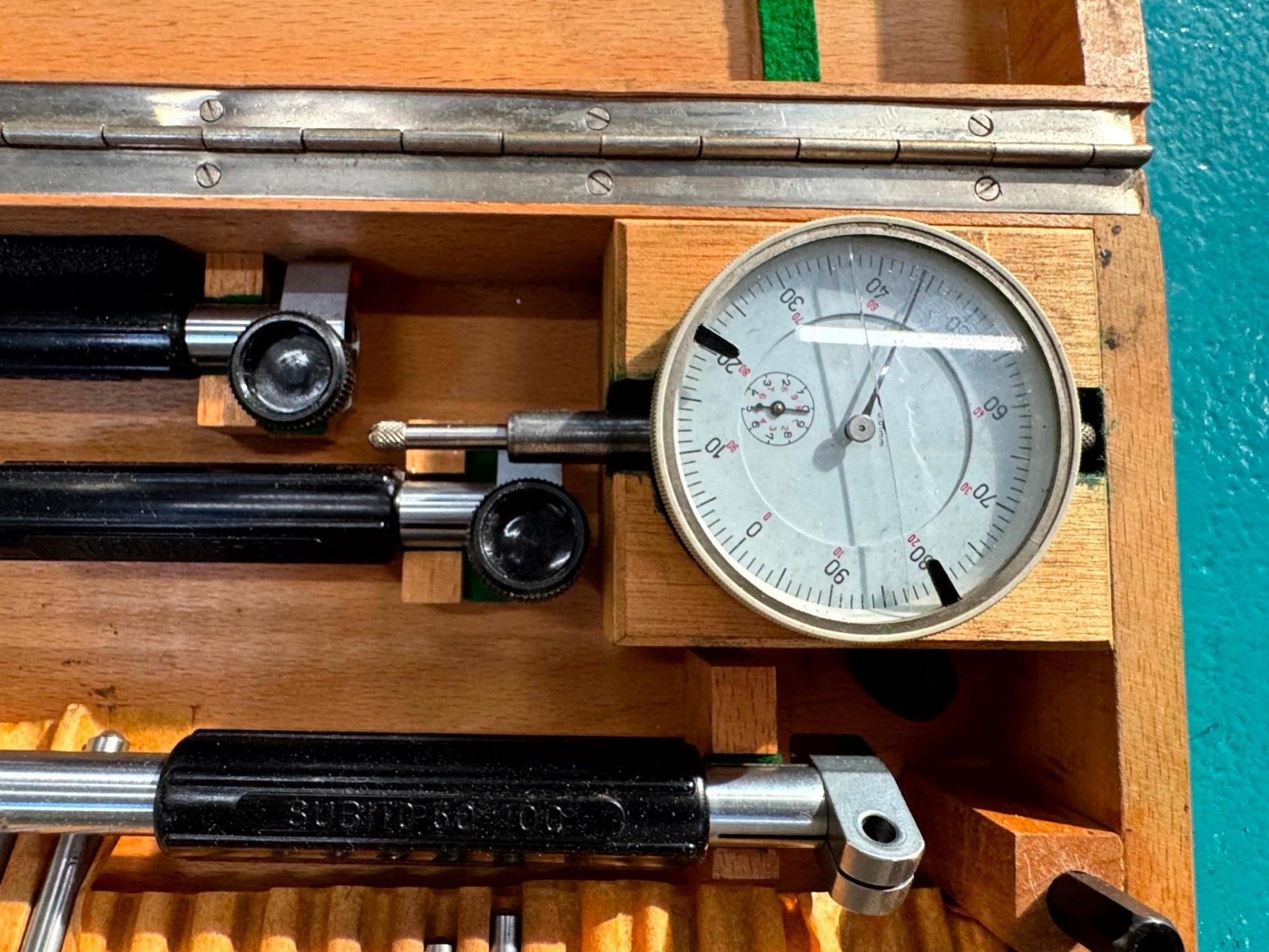 18-100MM BORE GAUGE SET Item Location - Whitehouse, TX