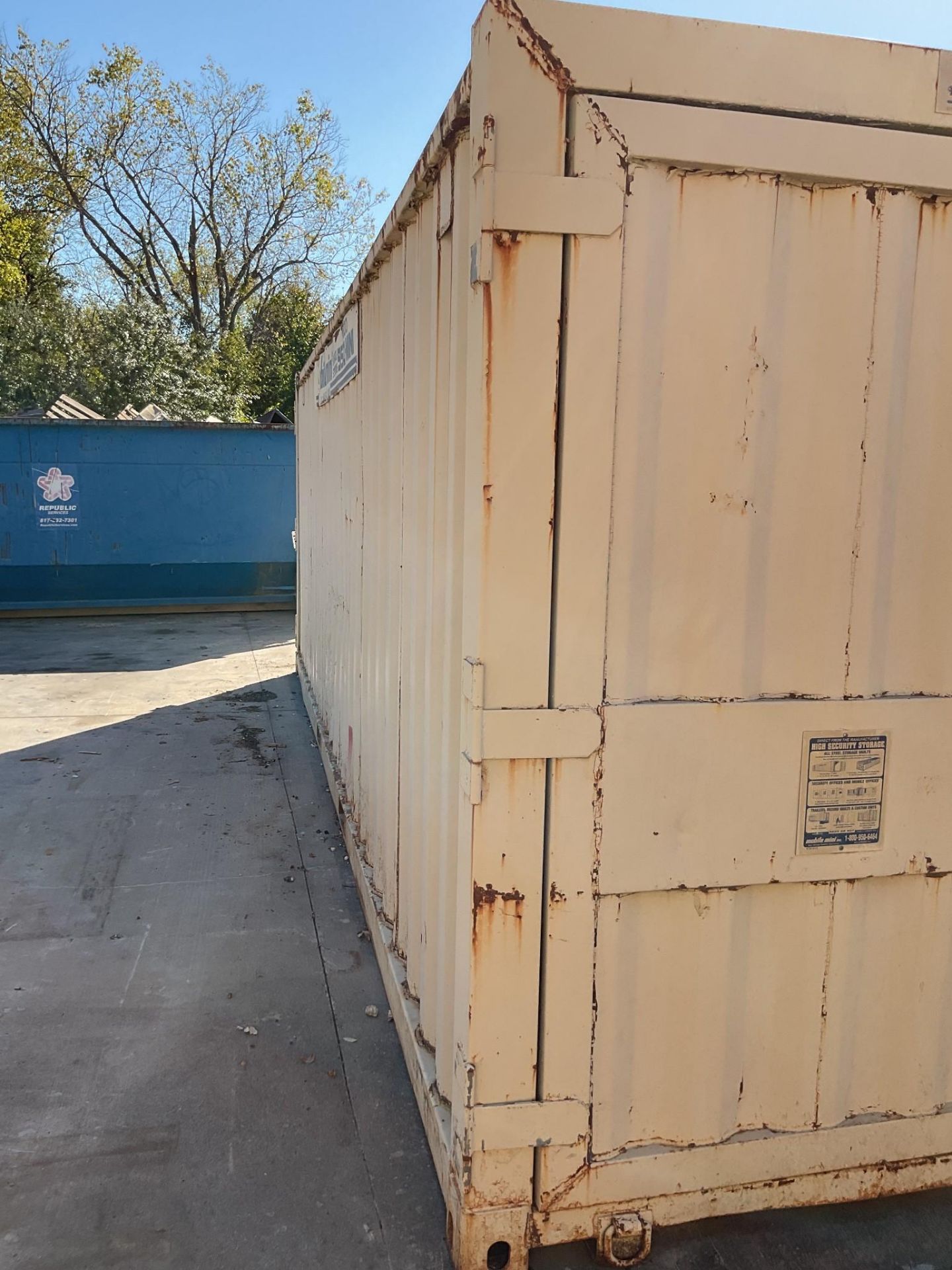 MOBILE MINI STORAGE CONTAINER, 25' X 10' X 8' Item Location - Fort ...