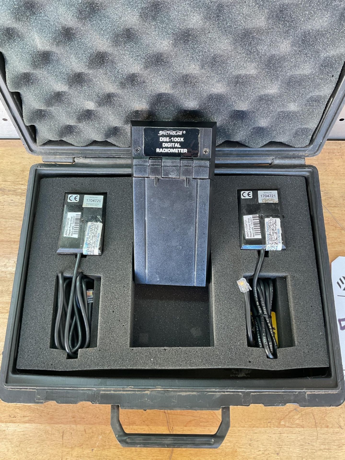 SPECTROLINE DSE-2000A RADIOMETER/ PHOTOMETER SYSTEM SN: 1704719 Item ...